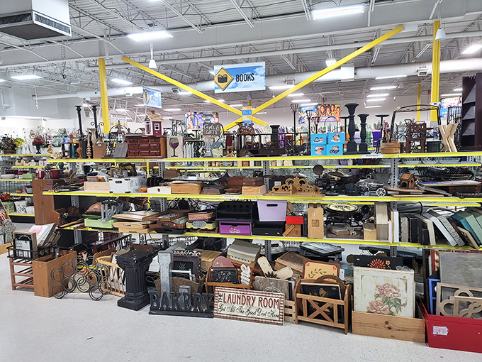 Home d&eacute;cor heaven&mdash;where "Laundry Room" signs and decorative roosters await their chance to define your aesthetic for houseguests.