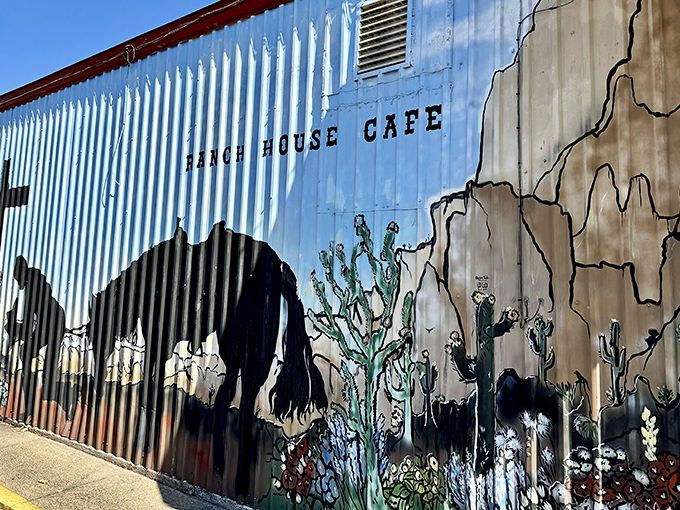 The western-themed mural reminds you that in Arkansas, good food and artistic expression go together like biscuits and gravy.