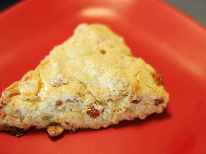 Even their baked goods stand at attention – this scone clearly went to pastry finishing school before arriving at your table.