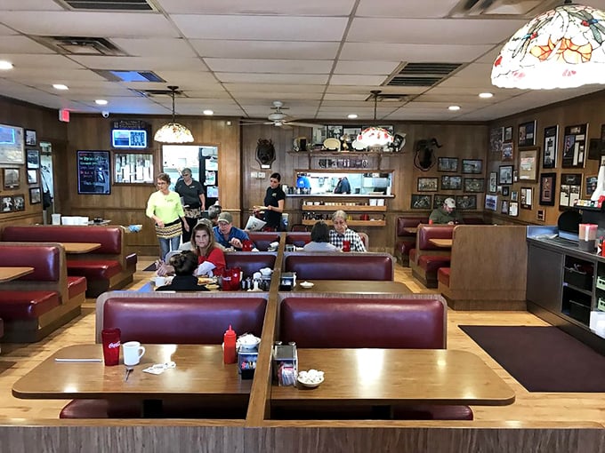 Where conversations flow as freely as the coffee, these booths have witnessed decades of local gossip, family celebrations, and road trip discoveries.
