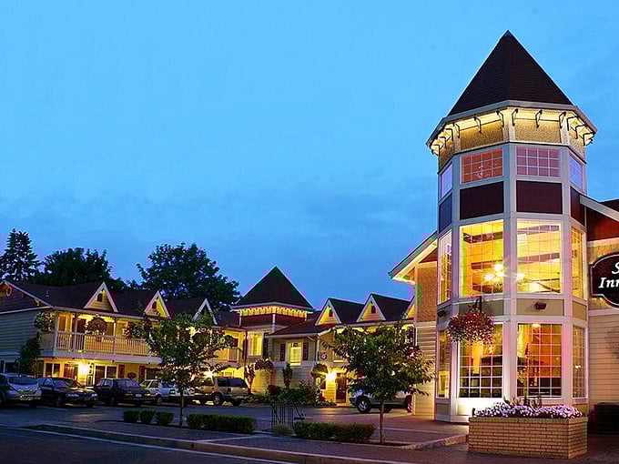 Musical instruments behind glass create an impromptu museum display, showcasing Silverton's appreciation for both craftsmanship and cultural heritage. 