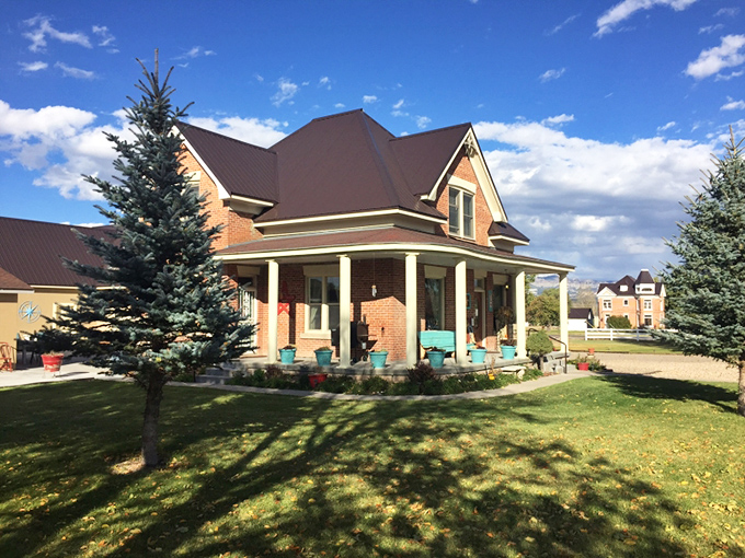 The Panguitch House stands as elegant testimony to pioneer craftsmanship, its brick facade and welcoming porch inviting you to slow down and stay awhile.