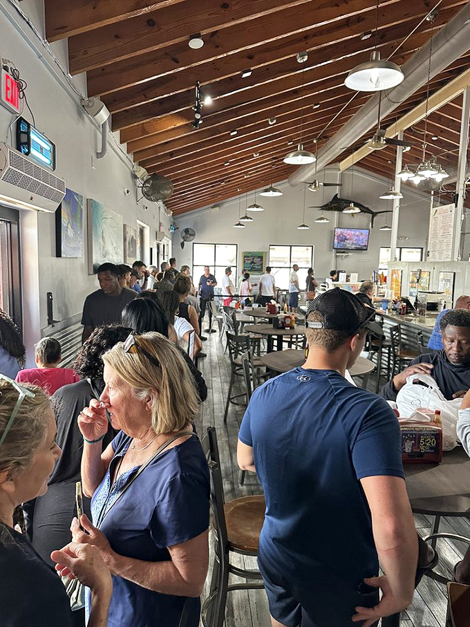 The universal language of waiting for seafood&mdash;anticipation mixed with the confidence that good things come to those who queue.