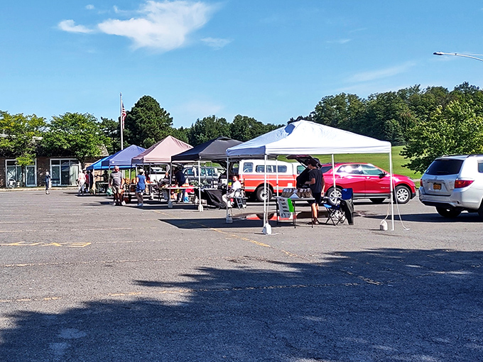 The local farmers market showcases the agricultural bounty that makes Skaneateles restaurants shine&mdash;proof that great meals begin with passionate producers.