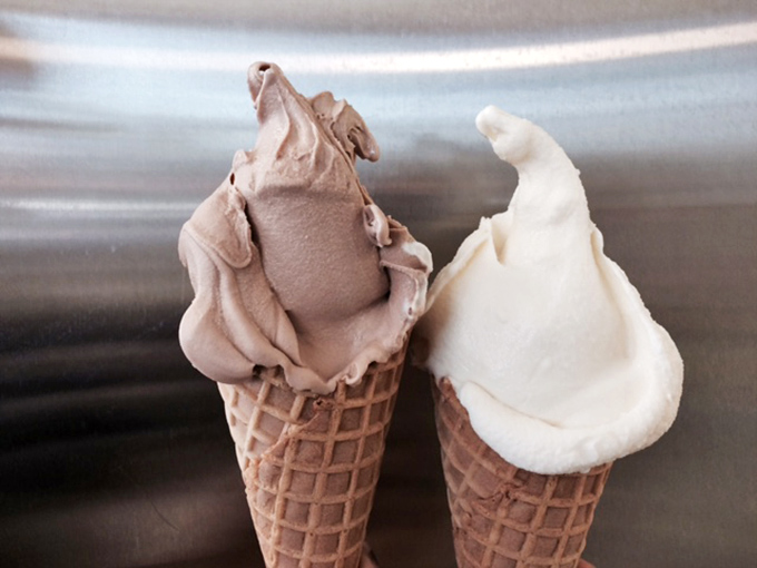 The perfect ice cream cone duo&mdash;chocolate and vanilla living in harmony. If only world peace could be achieved through proper scooping techniques.