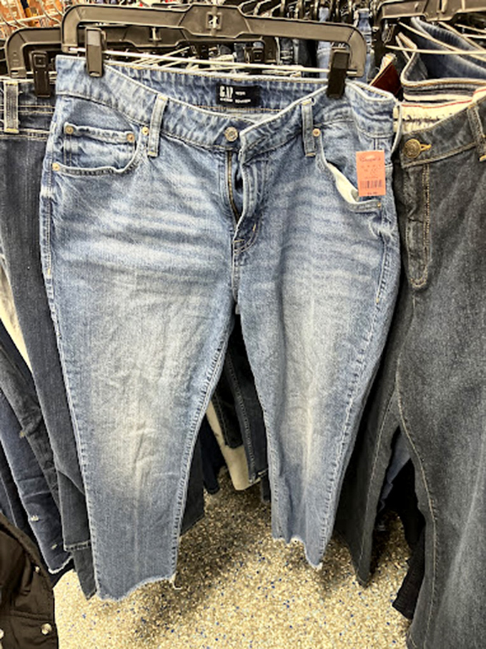 Denim dreams at bargain prices! These slightly-loved jeans just need your legs to give them purpose again&mdash;at prices that make retail seem ridiculous.