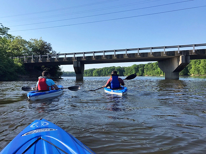 Water-level perspective. Kayaking under bridges gives you views of Alum Creek that drive-by tourists will never experience—like being in on a beautiful secret.