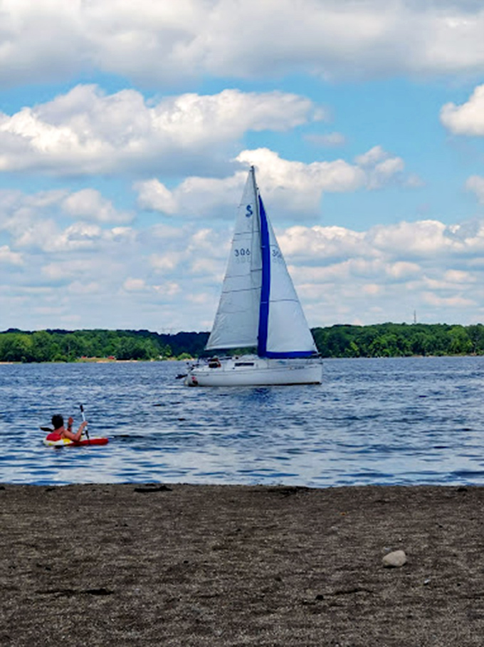 Sailboats and kayaks share Alum Creek's aquatic highway, a refreshing reminder that rush hour can actually be peaceful when motors are optional.