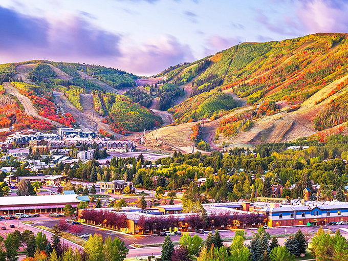Park City's autumn palette shows Mother Nature competing with herself. Fall foliage against mountain slopes creates a natural amphitheater of color.