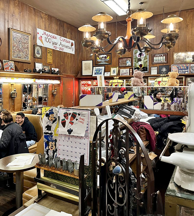 The walls don't just hold memorabilia; they hold decades of Chicago's sweetest memories, from first dates to family celebrations.