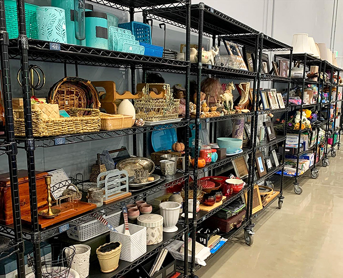 Home d&eacute;cor that spans every style imaginable &ndash; from minimalist modern to cozy farmhouse &ndash; all arranged to spark your design imagination. 