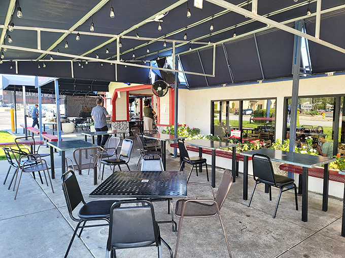 California sunshine and breakfast delights &ndash; the outdoor patio offers fresh air with your fresh-squeezed orange juice.
