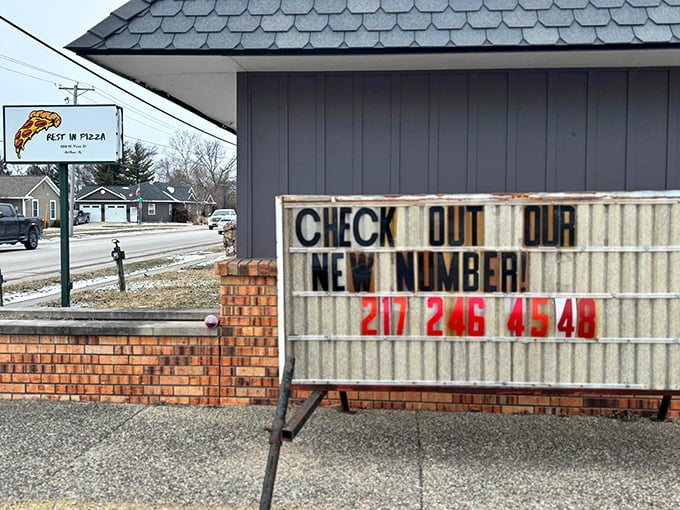 "Rest in Pizza" serves up a slice of small-town humor along with what's likely the best pie for miles around.