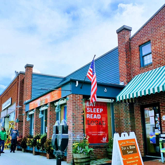 "Eat Sleep Read Local" isn't just a slogan at this independent bookshop&mdash;it's a life philosophy I can fully endorse. My credit card is already whimpering.