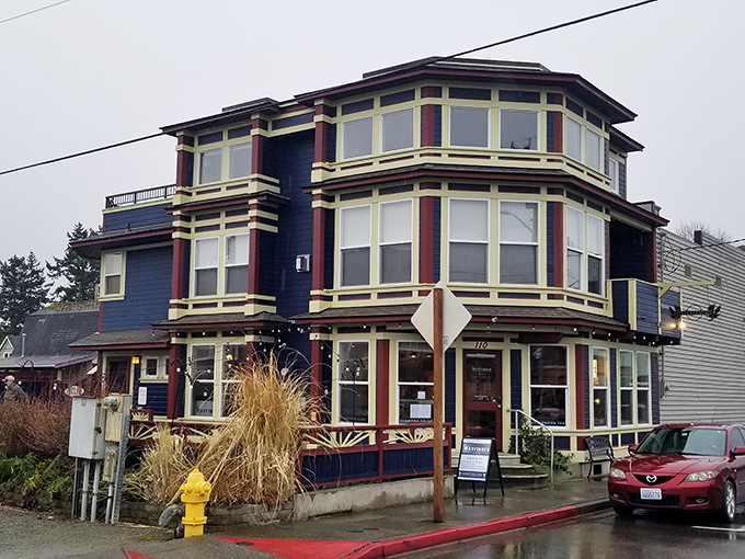 The Wayfinder Cafe's Victorian charm might lure you in for the architecture, but you'll stay for breakfast dishes worth setting your alarm for.