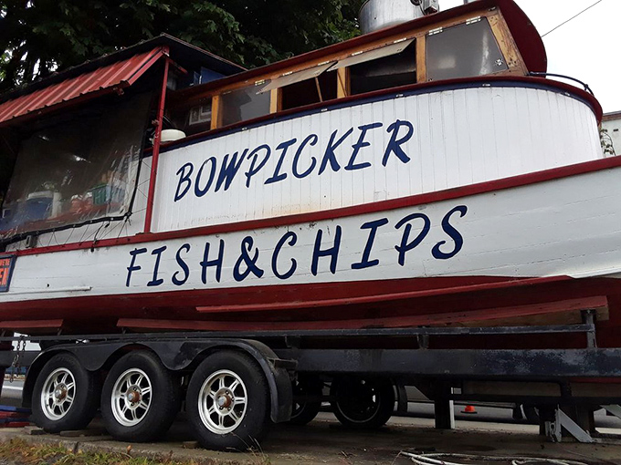 The serving window&mdash;where hopes and dreams are exchanged for perfectly fried fish. This maritime-themed transaction is the highlight of many an Astoria day.