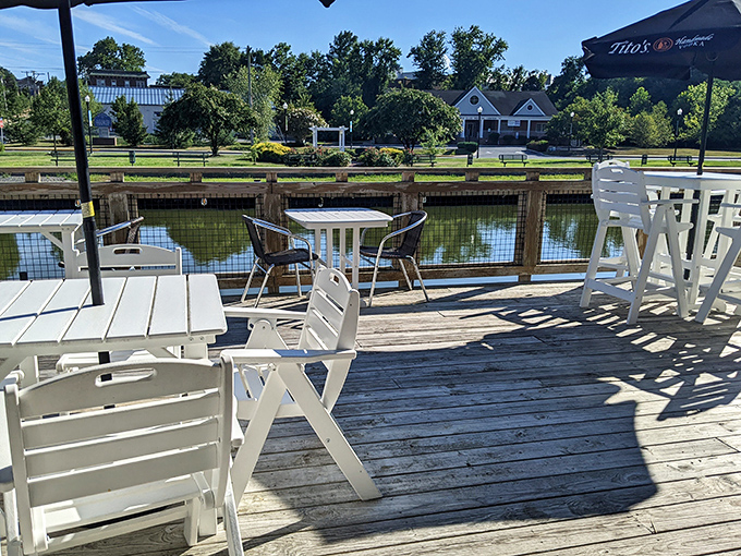 Prime real estate for sunset chasers. This deck isn't just outdoor seating—it's front-row tickets to nature's daily watercolor show.