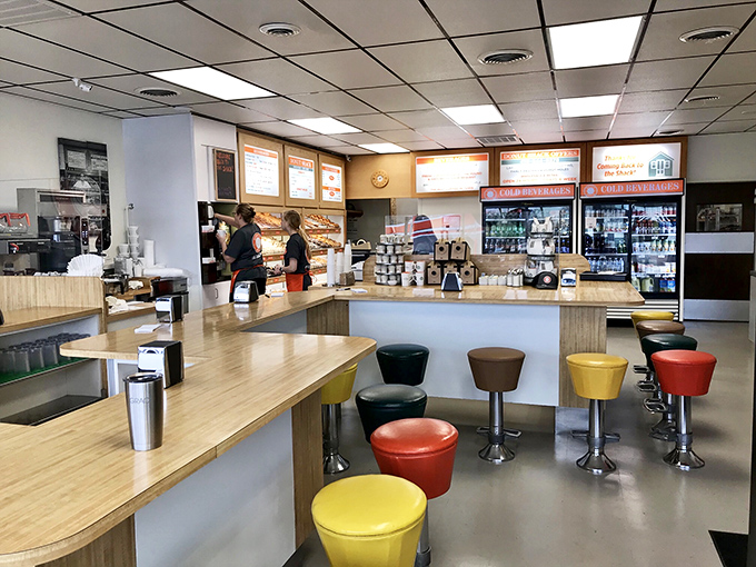 Where donut dreams come true. The simple, functional layout puts the focus where it belongs: on those glorious pastries.