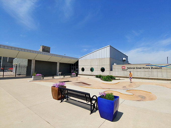 The National Great Rivers Museum offers affordable education and entertainment where the mighty Mississippi shares its stories without draining your wallet.