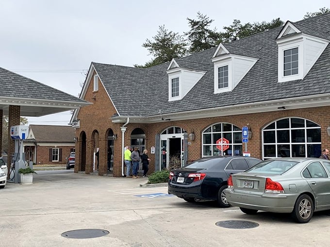 The gas station that launched a thousand food pilgrimages. Cars parked outside aren't just fueling up&mdash;they're there for the real premium grade stuff.