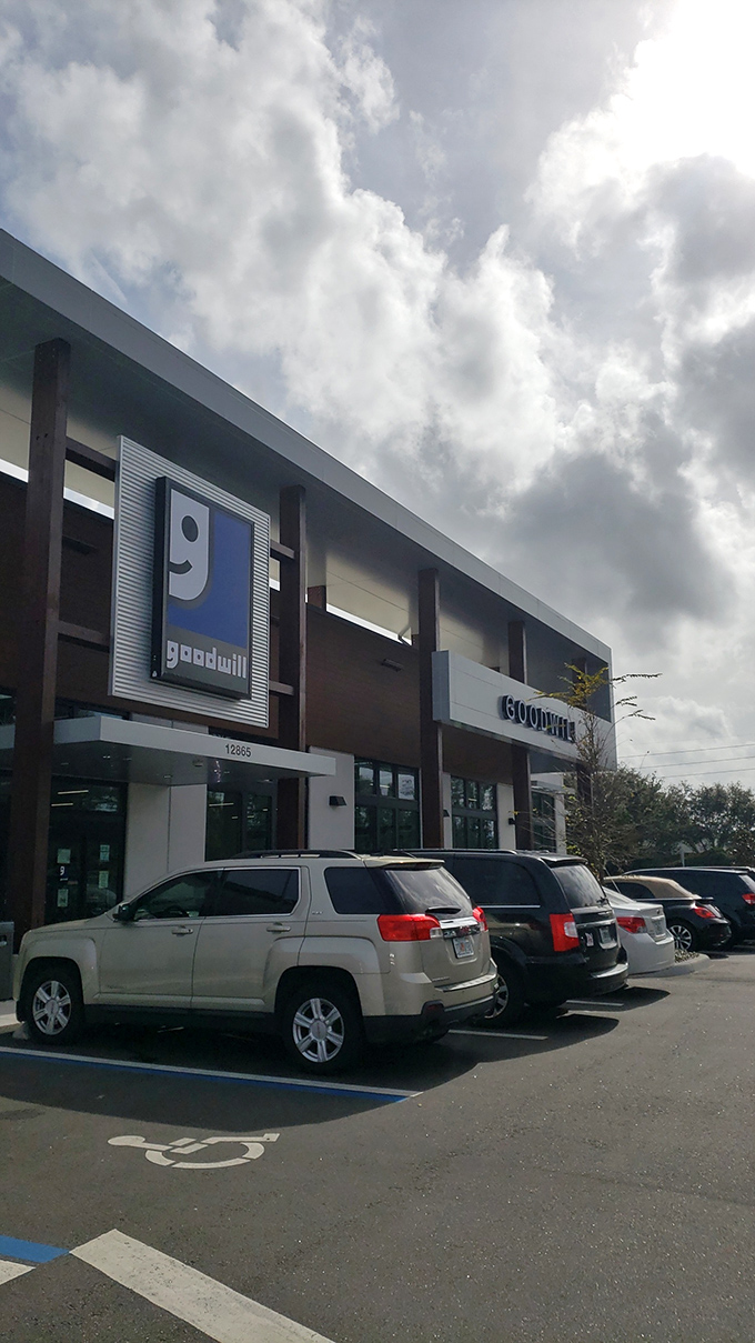 Florida sunshine meets retail therapy at this Lake Nona location. Your next great find is waiting just beyond those automatic doors.