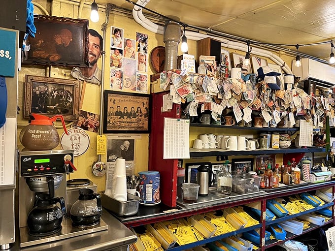 That wall of memories and memorabilia tells Al's story better than any history book could. Each photo and note represents a perfect breakfast moment.