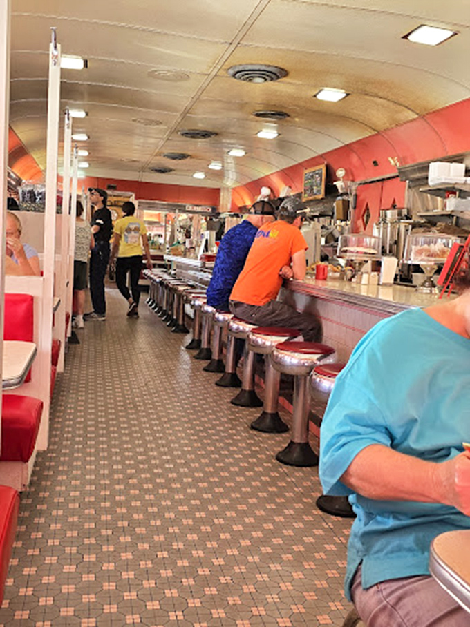 The exterior view that says "pull over now"&mdash;where the red roof and vintage sign have been guiding hungry travelers to happiness for generations.