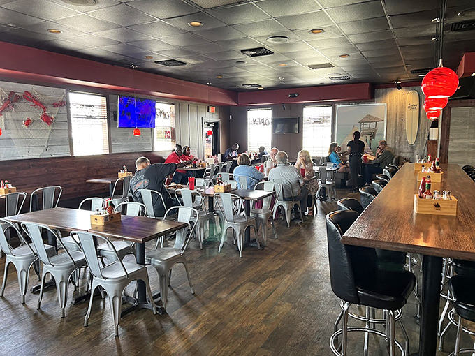 A dining room filled with people who've discovered the secret: great seafood exists in Arkansas. The buzz of conversation is the soundtrack to seafood satisfaction.