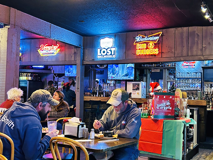 Where locals gather to debate everything from Razorbacks football to fishing spots, all while enjoying honest-to-goodness comfort food.