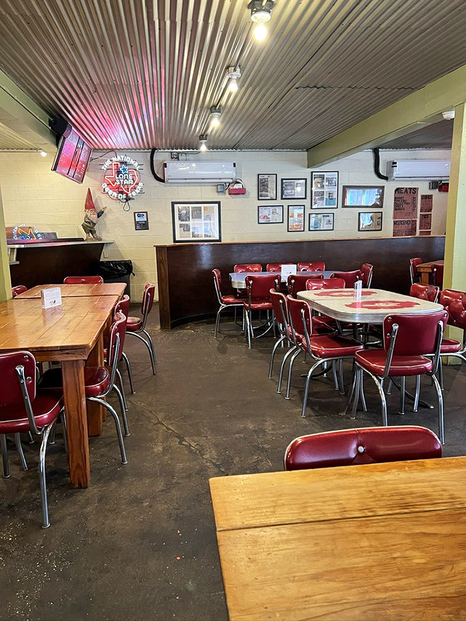 Stardust Caf&eacute;'s blue exterior promises comfort before you even step inside. Like all great local diners, it's not just feeding stomachs&mdash;it's nourishing community connections.