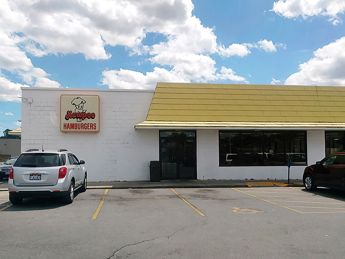 Kewpee's unassuming exterior hides burger greatness &ndash; like finding a masterpiece painting at a yard sale.