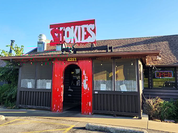 Smokies' bright red doors aren't just for show&mdash;they're portals to a hickory-scented paradise where calories don't count.