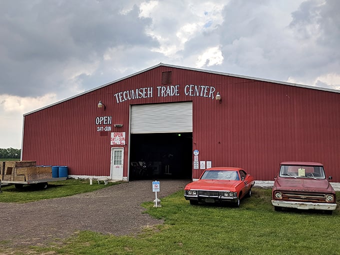The big red barn of Tecumseh Trade Center stands like a treasure chest waiting to be opened. Classic cars out front hint at the vintage finds inside!