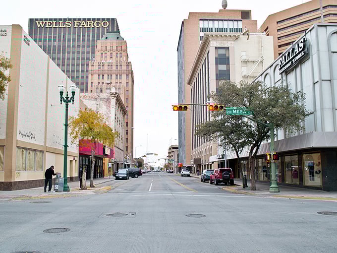 Wide streets and classic architecture make downtown El Paso feel spacious yet dignified, like a Texas gentleman wearing his Sunday best.