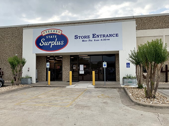 Through these doors lie office chairs that might have supported a governor's behind. Let the treasure hunt begin!