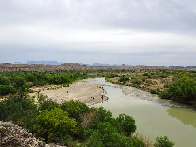Nature's border patrol: The Rio Grande carving its own diplomatic solution between two countries. No paperwork required.