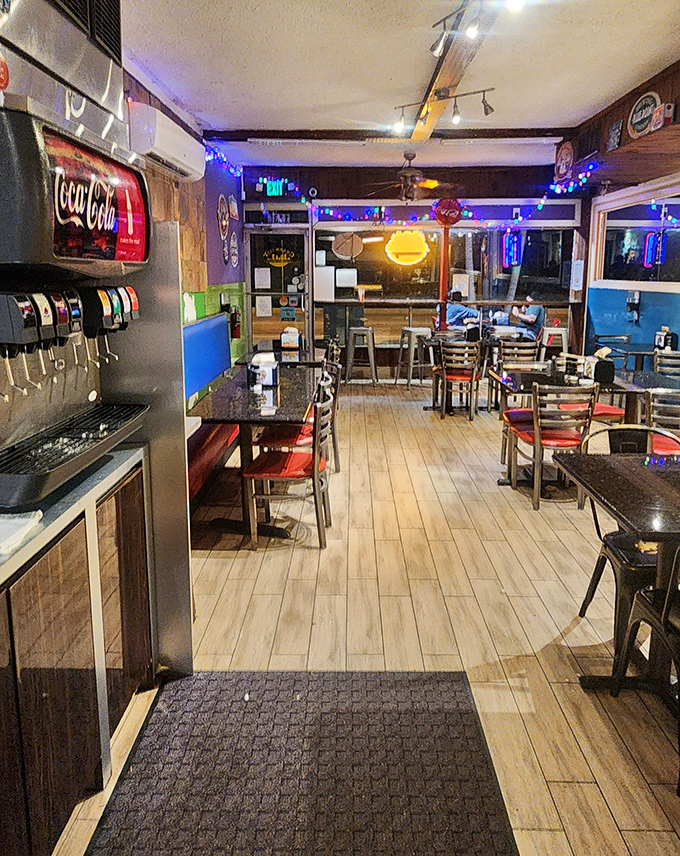 Neon lights, wooden floors, and soda fountains create the perfect backdrop for burger bliss. Nostalgia never tasted so good.