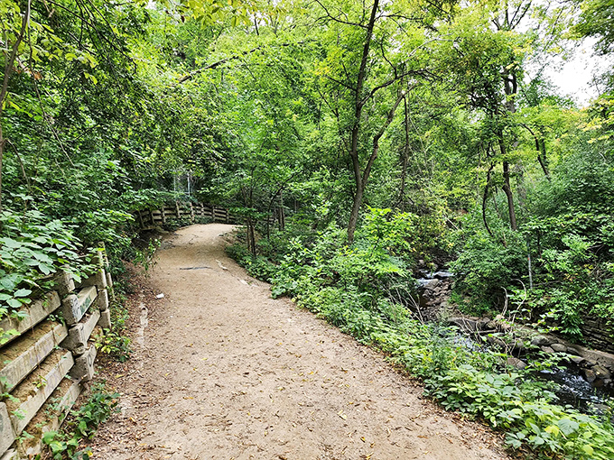 The perfect trail for when you want to commune with nature but don't want to ruin your good shoes.