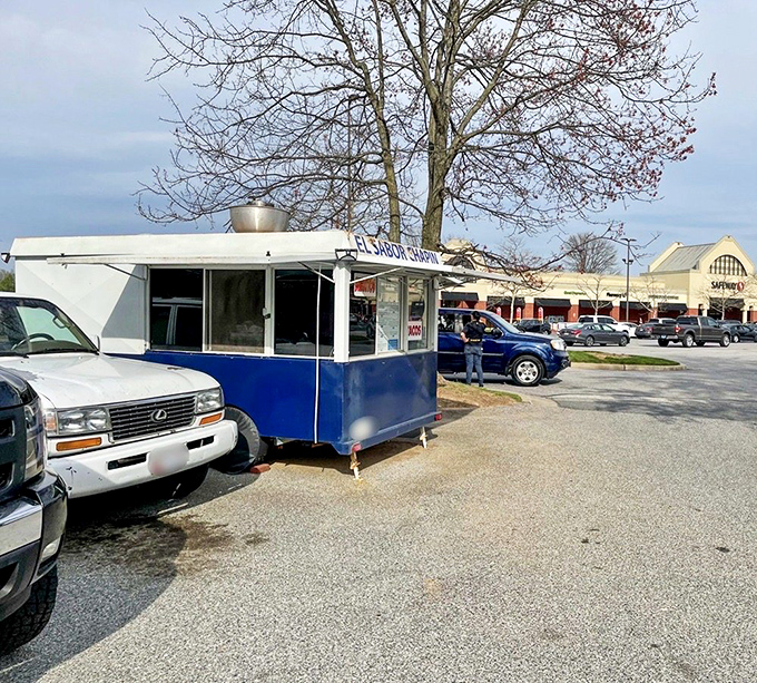 Nestled in a shopping center parking lot, this humble food trailer has achieved what many high-end restaurants can't&mdash;a devoted following that crosses county lines.