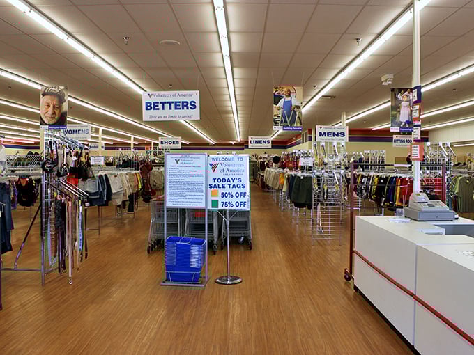 Step inside and the adventure begins! Clear signage guides you through this well-organized labyrinth of secondhand wonders.