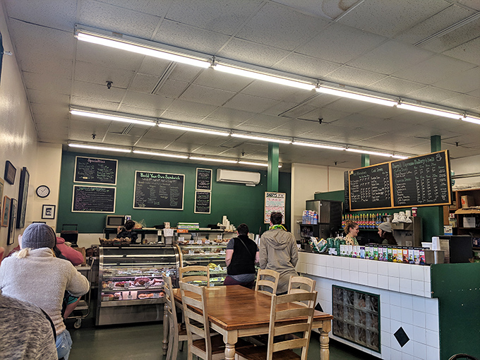 Step inside and the green walls, handwritten menus, and no-frills seating tell you everything: this place prioritizes substance over style, and your taste buds will thank you.