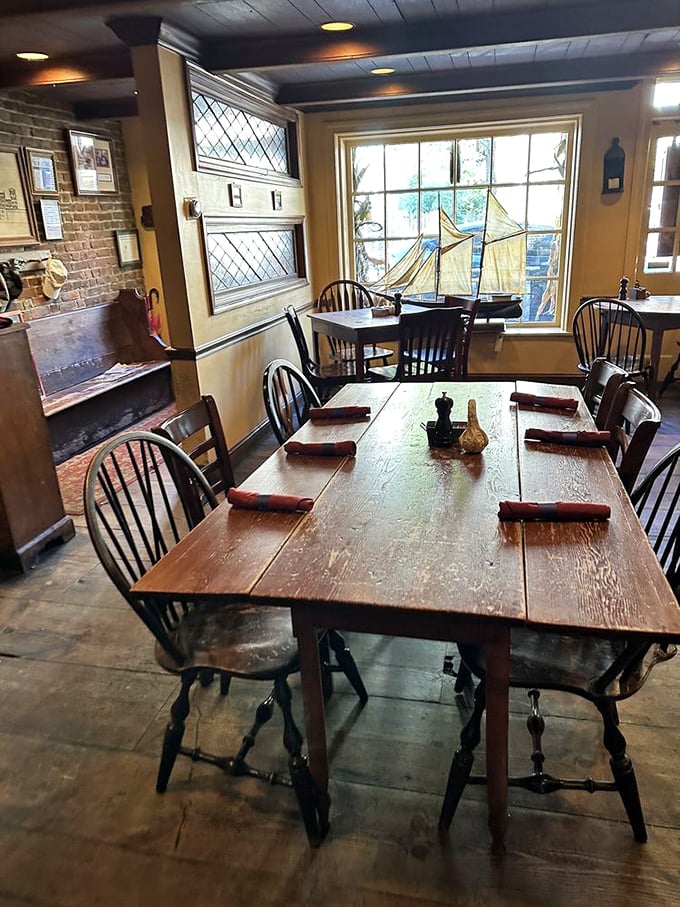 Time travel never tasted so good. Windsor chairs and weathered wood tables create the perfect colonial atmosphere for savoring a journey to the past.