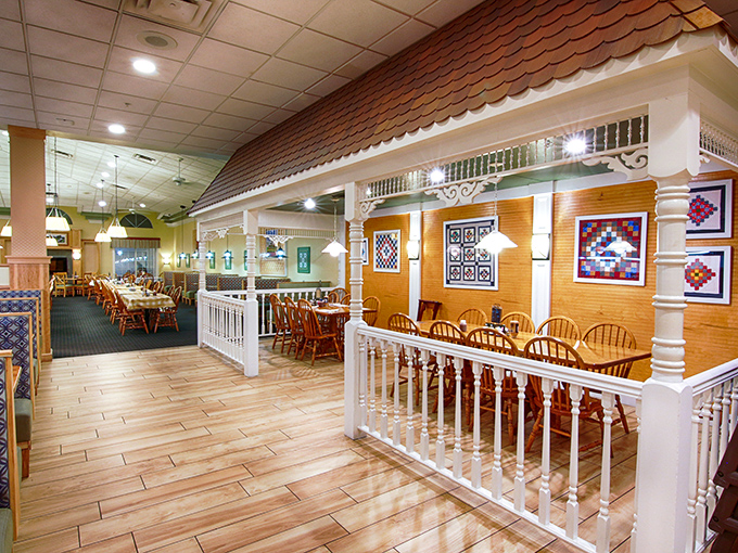 Quilts on the wall, comfort on the plate. The restaurant's interior blends homespun charm with spacious dining areas that welcome family gatherings.