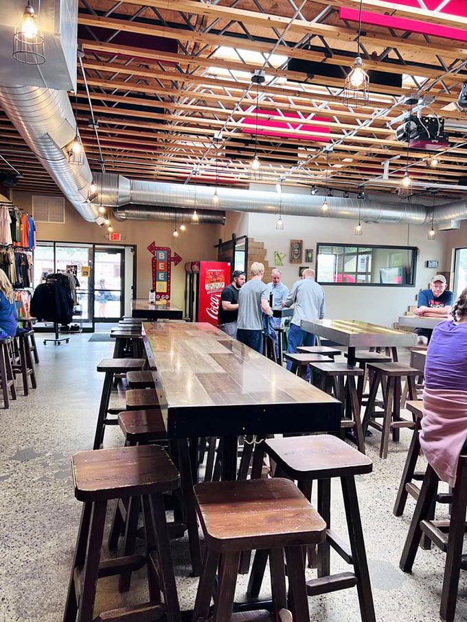 Industrial chic meets small-town comfort under these exposed beams. The communal tables practically beg you to make new friends over pints.
