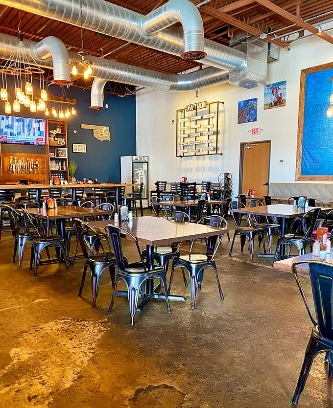 Industrial-chic meets Oklahoma comfort in this thoughtfully designed space. The exposed ductwork and wooden state cutout remind you exactly where this deliciousness calls home.