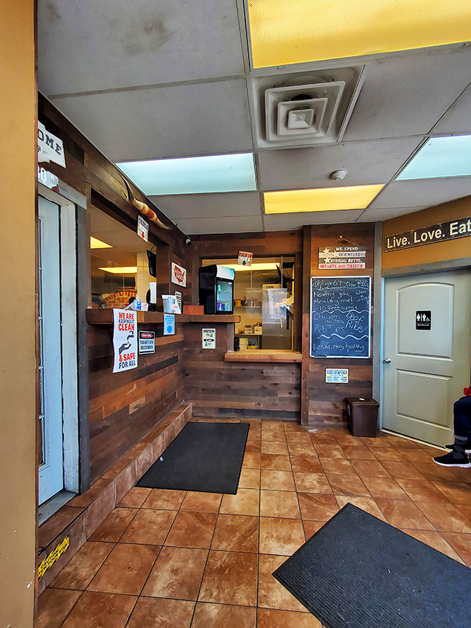 Step inside and the no-frills interior tells you everything you need to know: this place is serious about meat, not d&eacute;cor. The "Live. Love. Eat." sign says it all.
