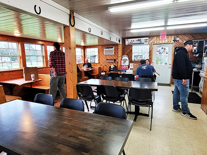 Inside, simplicity reigns supreme. No white tablecloths or fancy d&eacute;cor&mdash;just wooden walls that have absorbed years of smoky conversations and BBQ dreams.