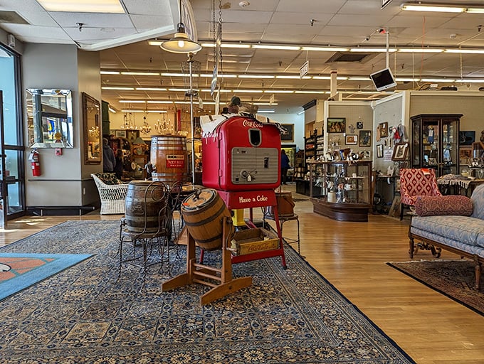 Step inside and the adventure begins! Vintage Coca-Cola machines, weathered barrels, and elegant furniture create that perfect blend of nostalgia and discovery that keeps you exploring.