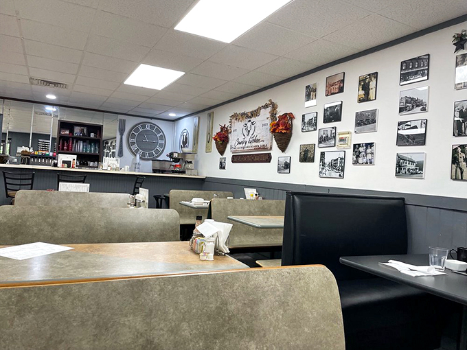 Step inside to a world where time slows down and breakfast reigns supreme. The wall of local photos tells stories while you create your own over coffee. 