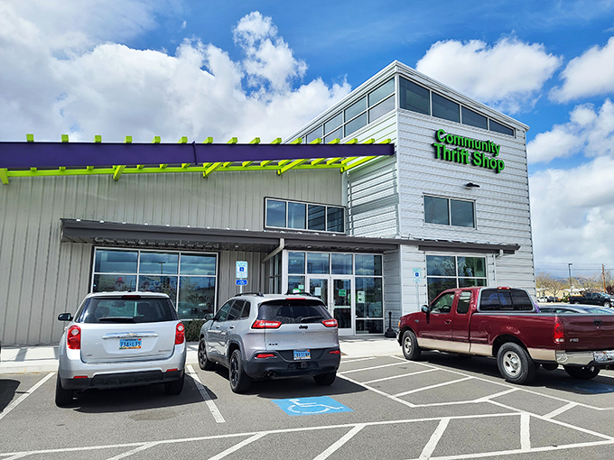 Classy Seconds looks more like an eco-boutique than a thrift store. That lime-green pergola says "your grandmother's hand-me-downs got a makeover!"